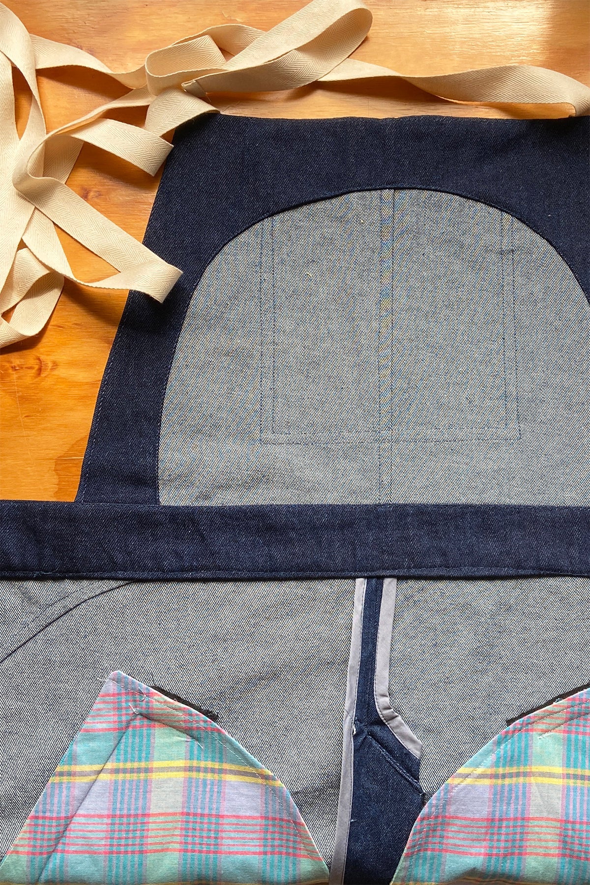 Ormond apron – In the Folds